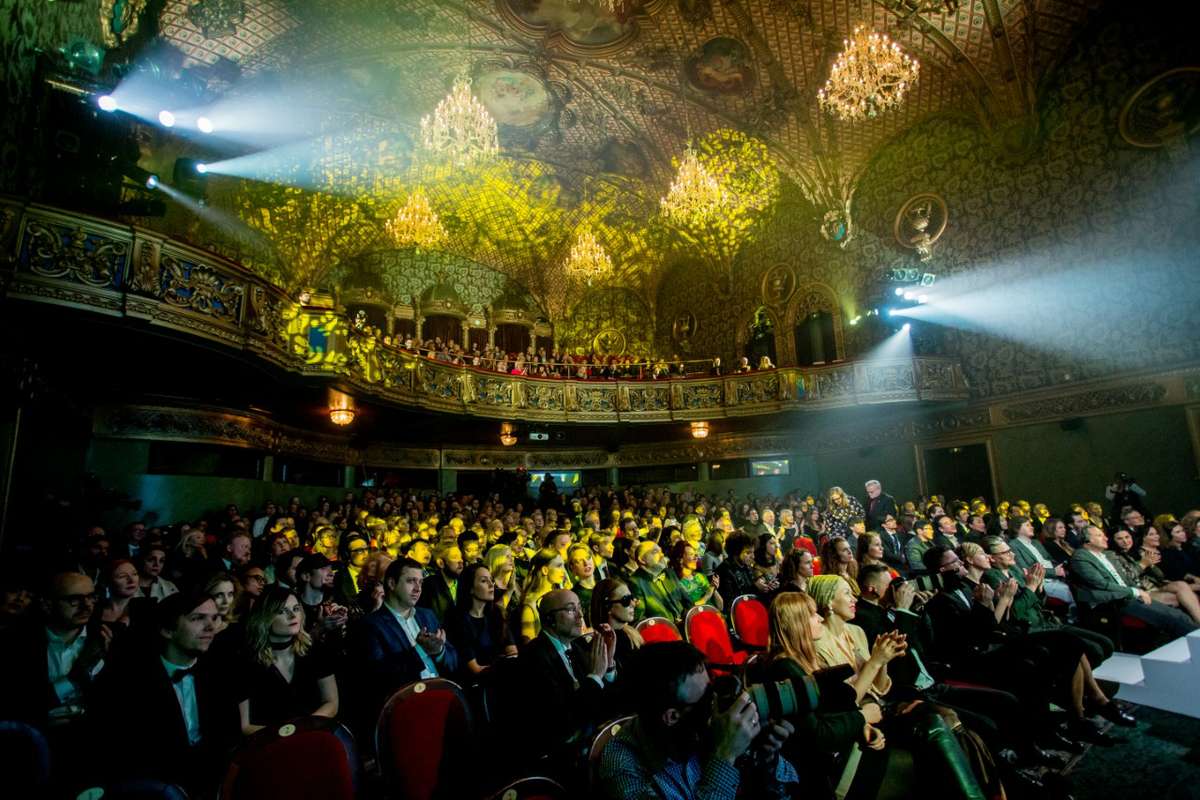 Zgodbe iz kostanjevih gozdov najboljši prvenec na filmskem festivalu v ...